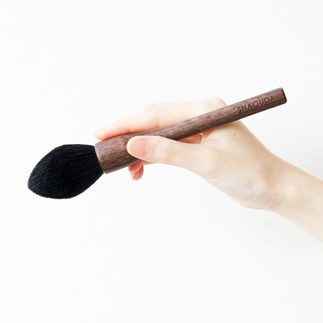 MIZUHO Brush 'UBU' Walnut Wood Classical Face Brush