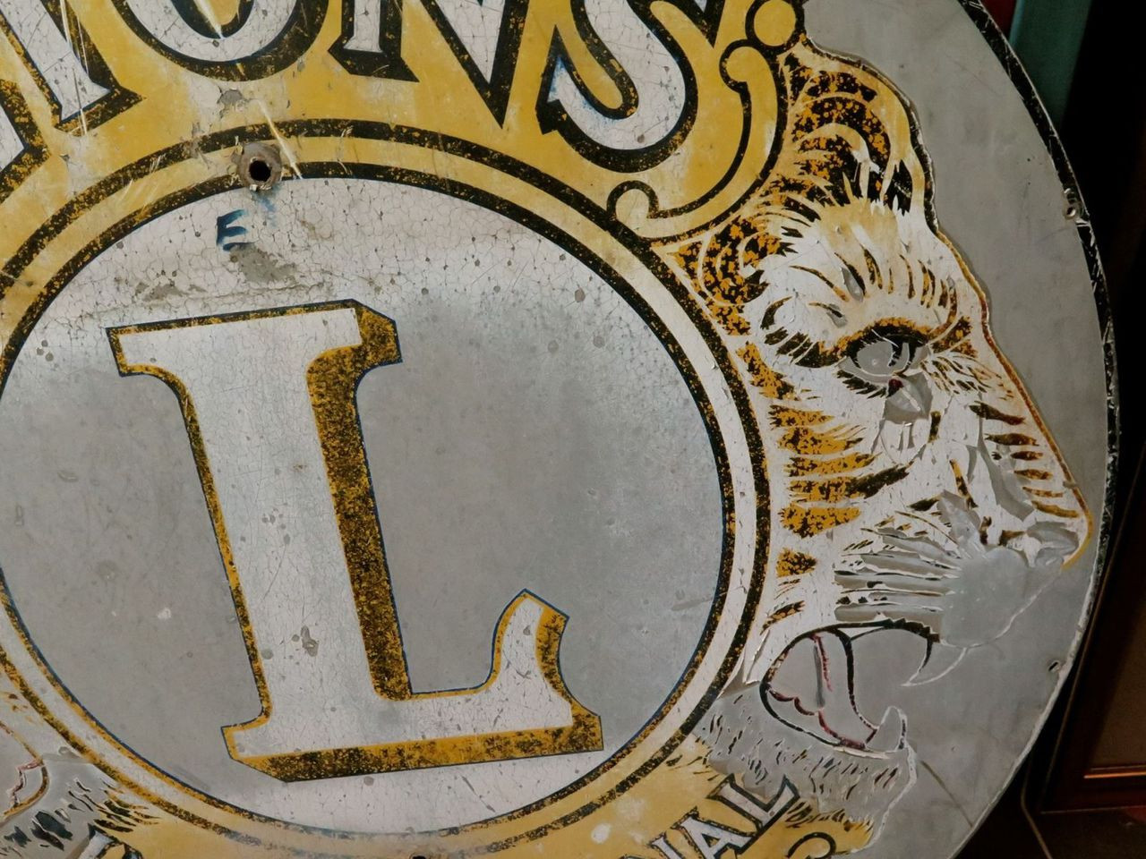 RARE LARGE VINTAGE LIONS INTERNATIONAL DOUBLE SIDED METAL SIGN 76CMS IN ...