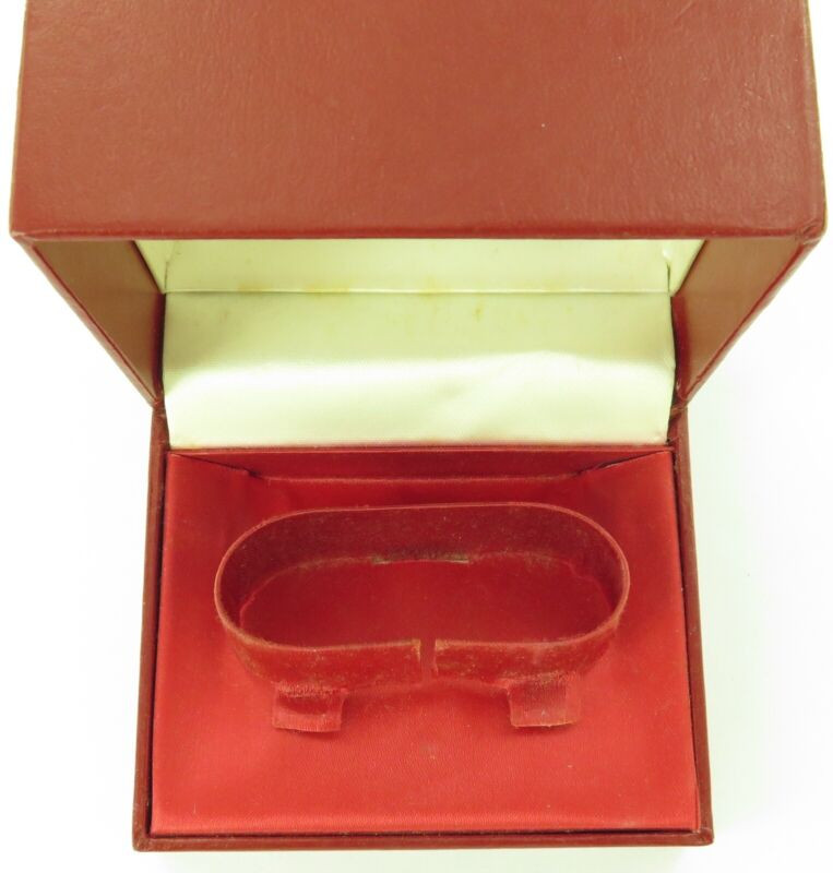 Nice Vintage Citizen Ladies Watch Display Box. - Harrington & Co.