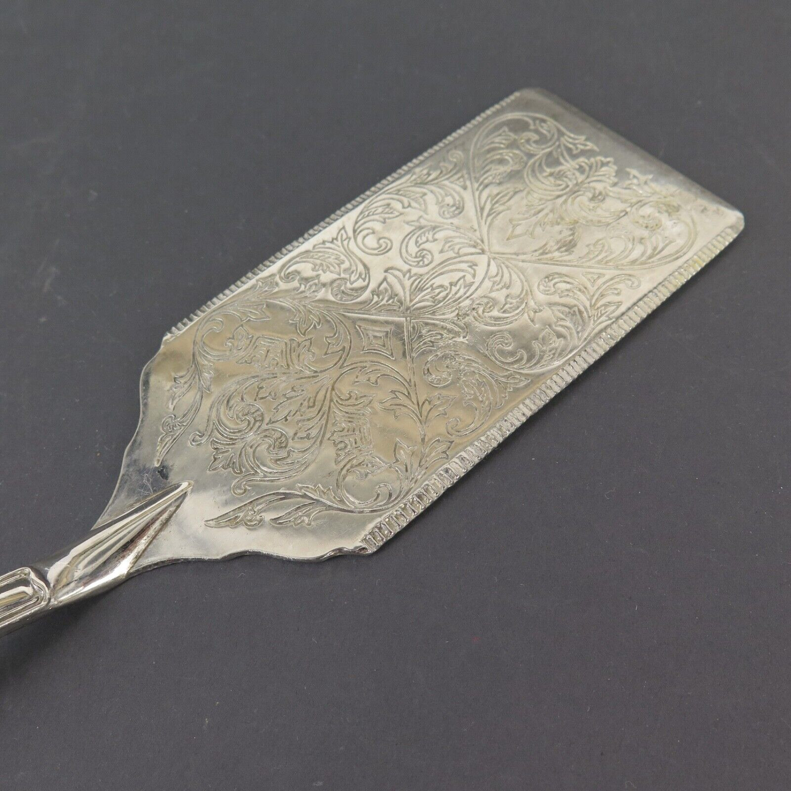 Antique 'Kings' Pattern Silverplate Serving Utensil - Harrington & Co.