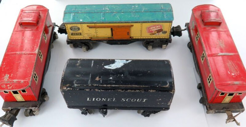 4 x Vintage Lionel O Gauge Carriages. 1682, 2682, 2679 Baby Ruth ...
