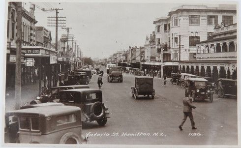 Superb Minty Unused RPPC Victoria St, Hamilton, New Zealand Real Photo ...