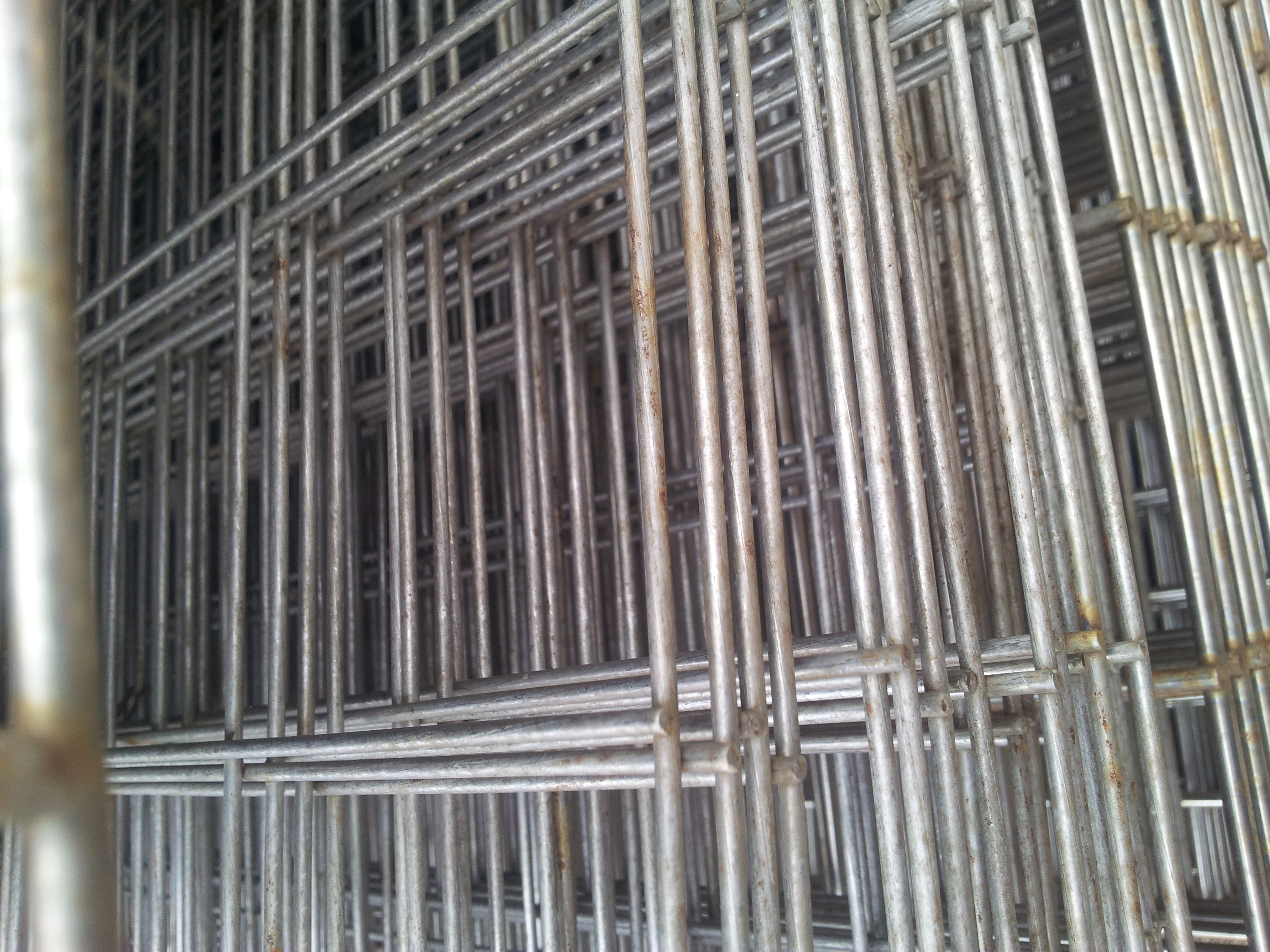 WM200 Welded Wire Mesh Sheet: 200mm Pitch
