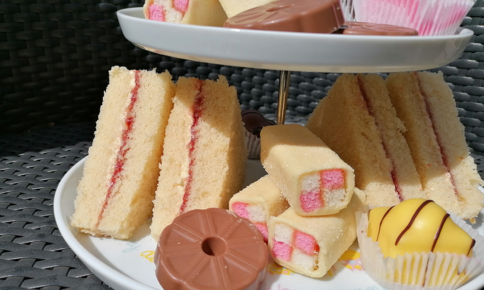 Cake Sandwiches - The Vanilla Valley