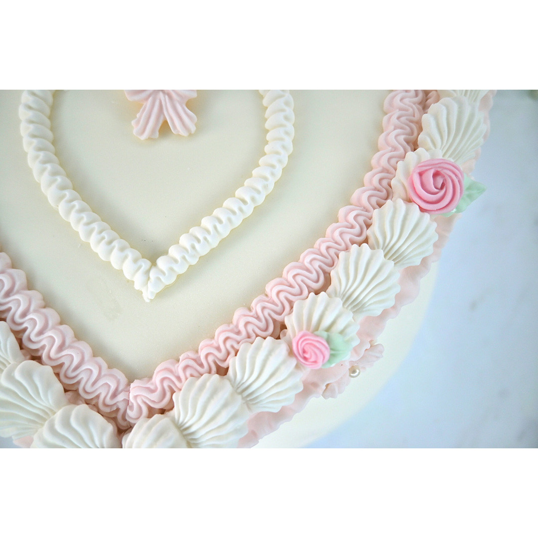 Large Lambeth Border - Karen Davies Mould