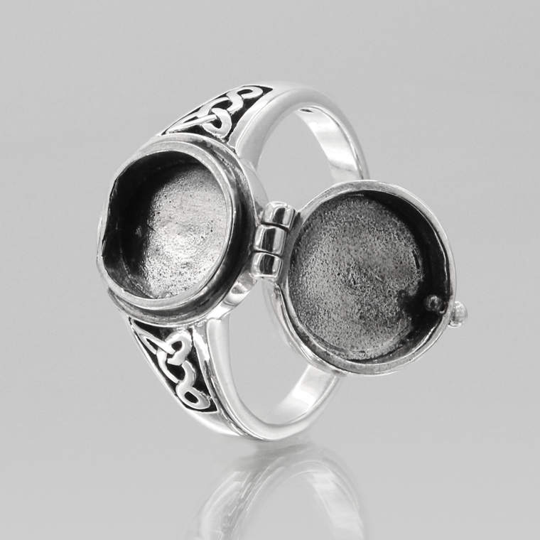 Moon Pentacle Spell Locket Ring - Moonlight Mysteries - Pagan Jewelry ...