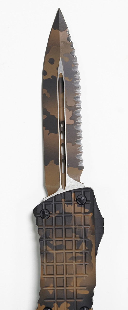 Microtech 142-3FCCS Combat Troodon Tan Camo, Tan Camo Frag