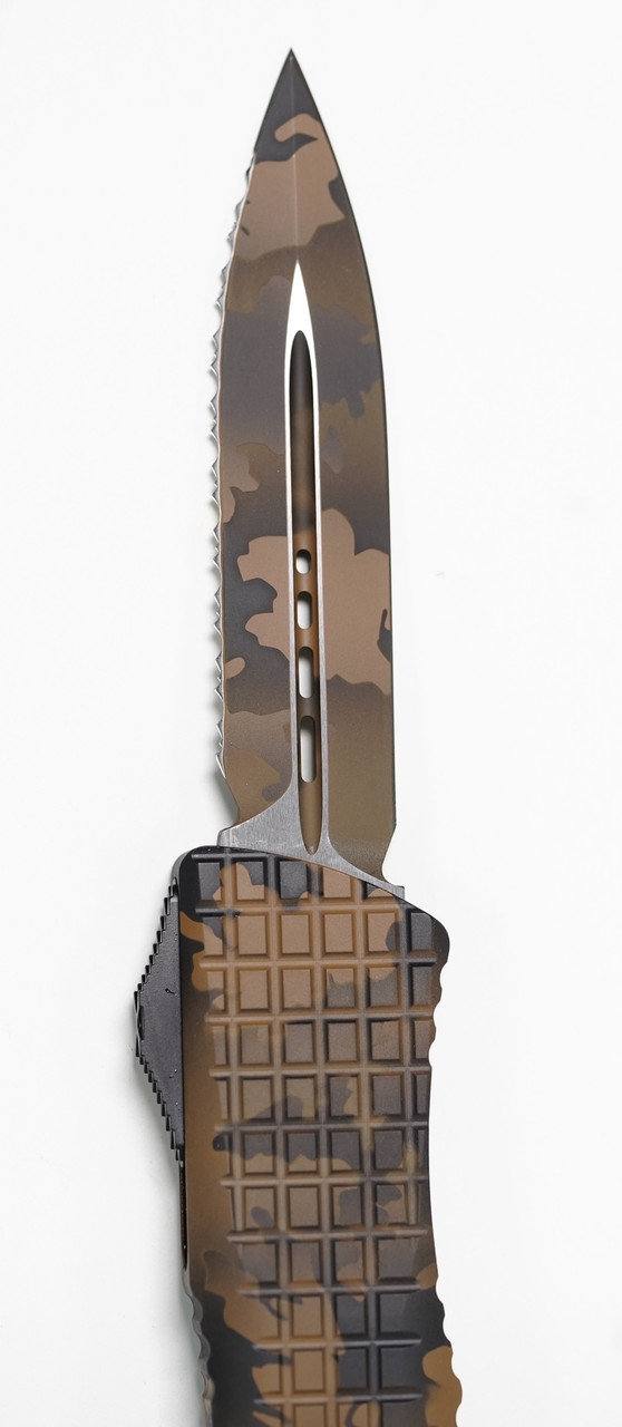 Microtech 142-3FCCS Combat Troodon Tan Camo, Tan Camo Frag