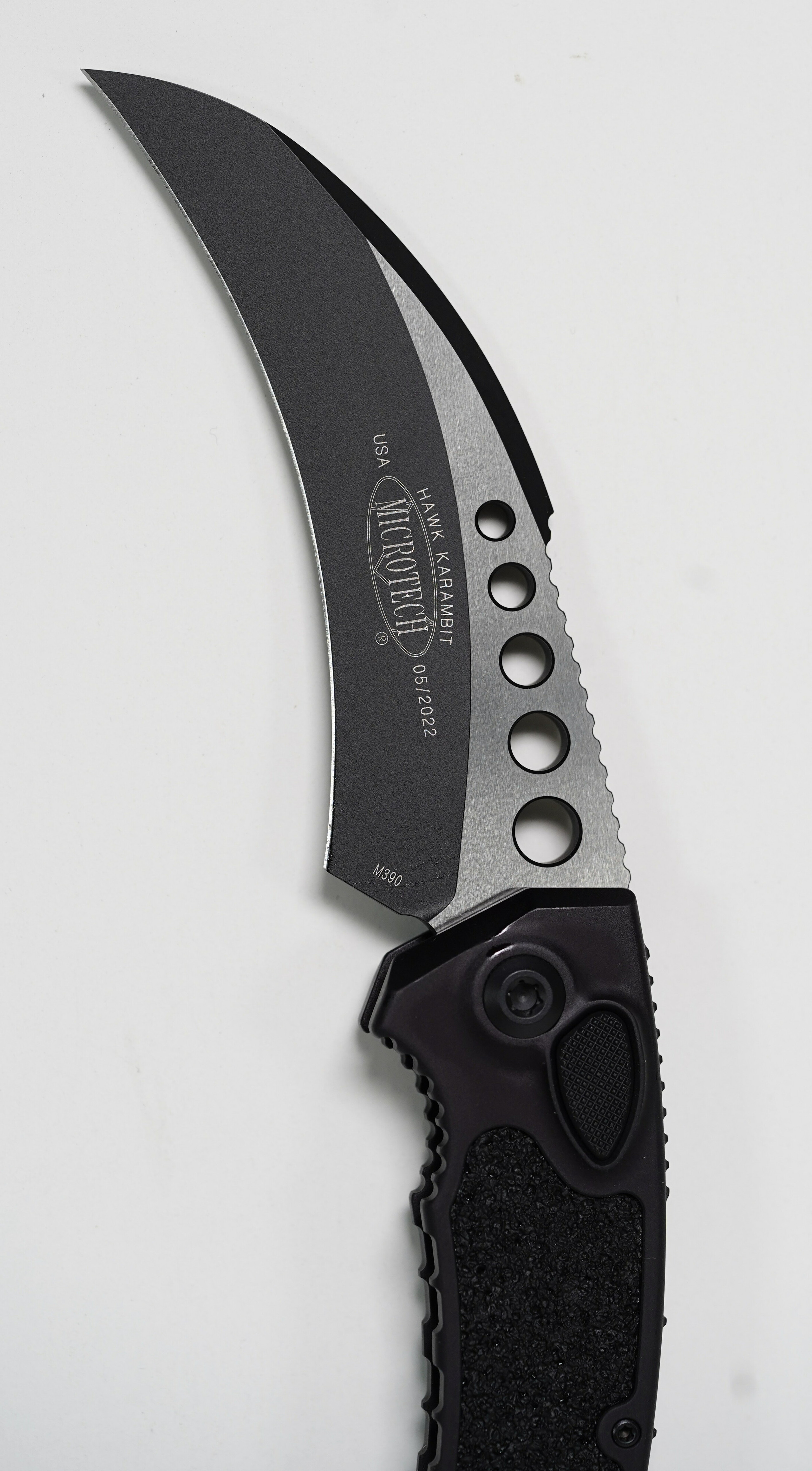 Microtech 266-1T Hawk Karambit Black Blade, Black Handle