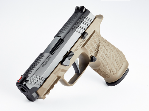 Wilson Combat SIG SAUER P320 Carry - BLK or FDE
