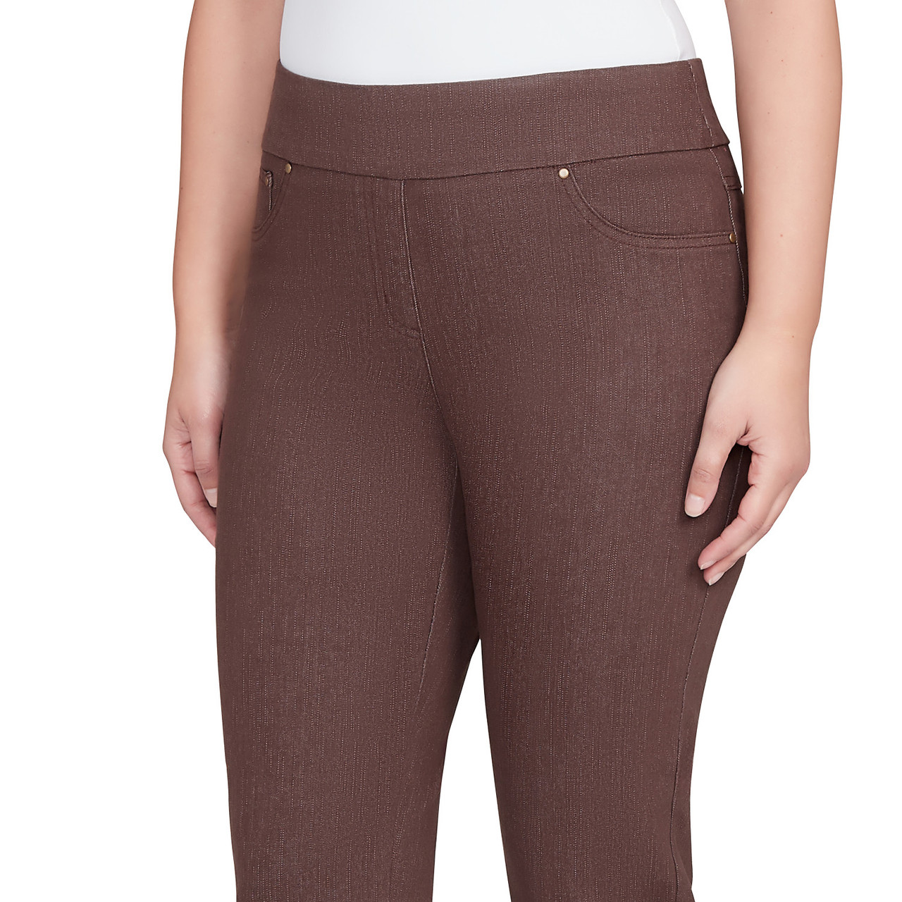 Petite Women's Colored Denim Pull On Jeans | Ruby Rd.