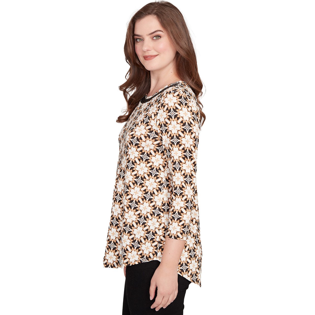 Women's Mesh Textured Geo Puff Print Top | Ruby Rd.
