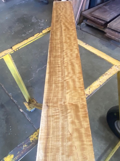 Figured Myrtle Board MRT-c - Global Wood Source