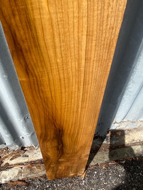 Figured Myrtle Board MRT-c - Global Wood Source