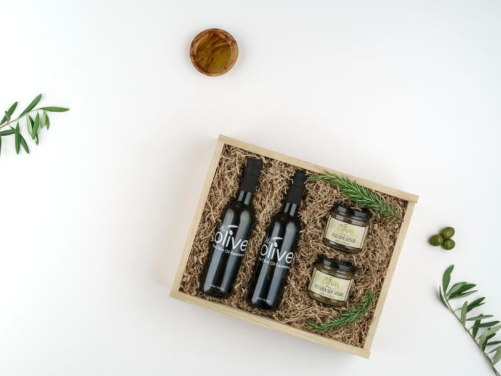 The Art of Selecting the Perfect Olive Oil Gift Set - Shop We Olive