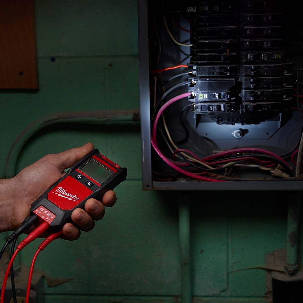 Milwaukee Auto Voltage & Continuity Tester | Milwaukee Digital ...