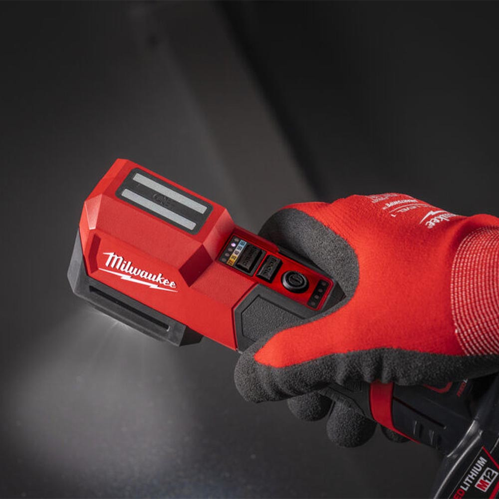 Milwaukee M12 CML-401 12V Colour Matching Light with 4Ah battery and ...