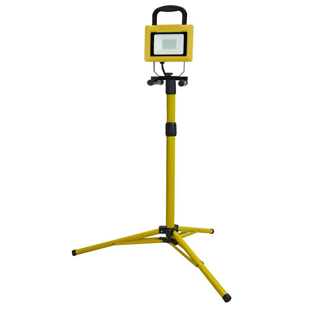 Faithfull 20W 110V Site Light 2000 Lumen with Tripod