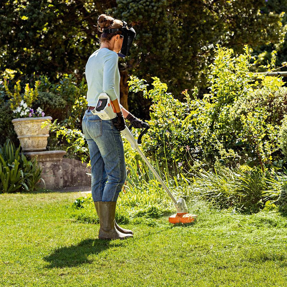 Stihl FSA 57 Cordless Grass Trimmer with 2x AK 10 Batteries & Charger
