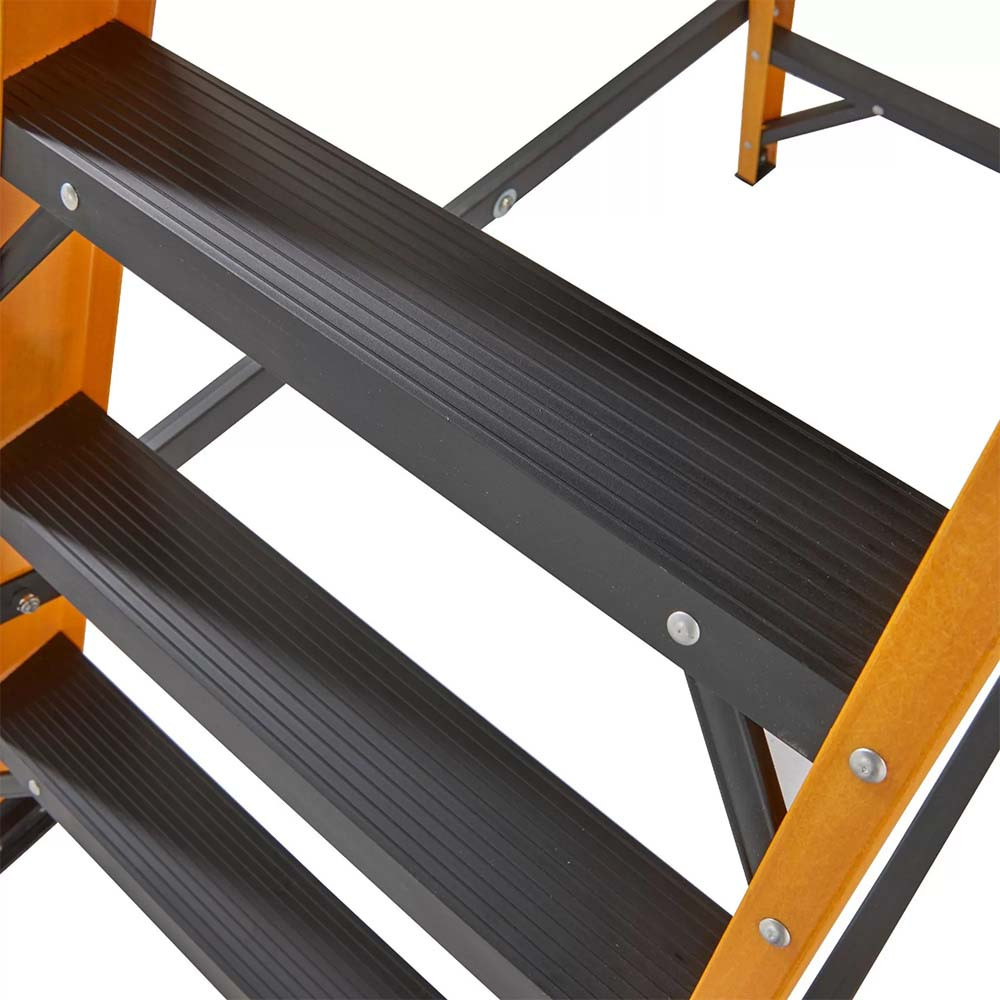 Werner Megastep Platform Fibreglass Ladder - 8 Tread | Werner Step ...