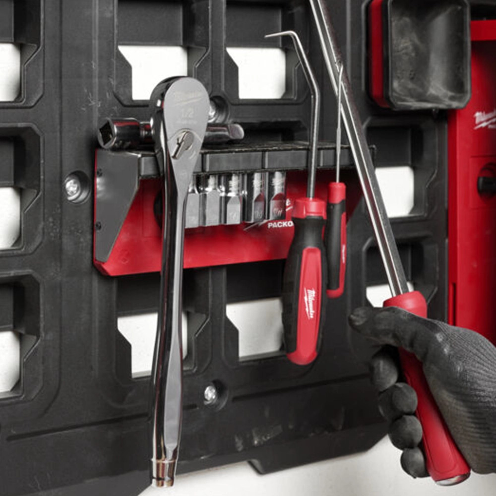 Milwaukee PACKOUT Magnetic Rack - 4932493378 | Milwaukee Wall Shelves ...
