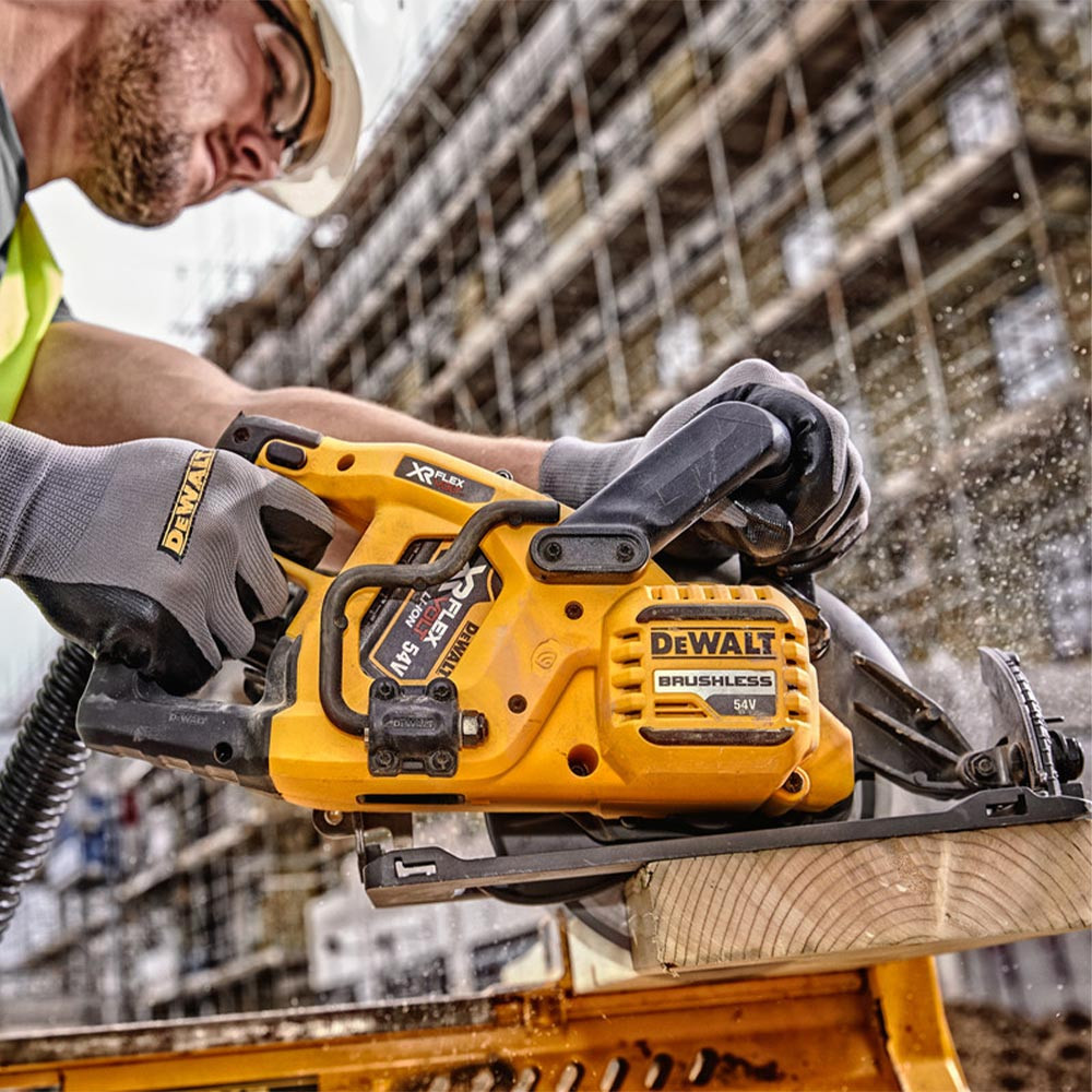Dewalt DCS577T2 54V FLEXVOLT 190mm Worm Drive Saw, 2x 6.0Ah FLEXVOLT ...