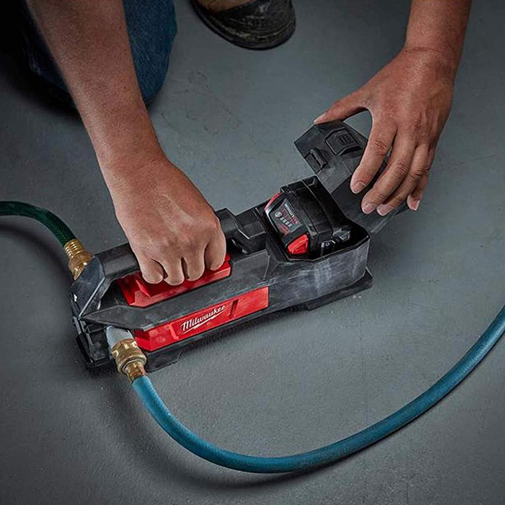 Milwaukee M18 BTP-0 18V Compact Transfer Pump | Milwaukee Water Pumps ...