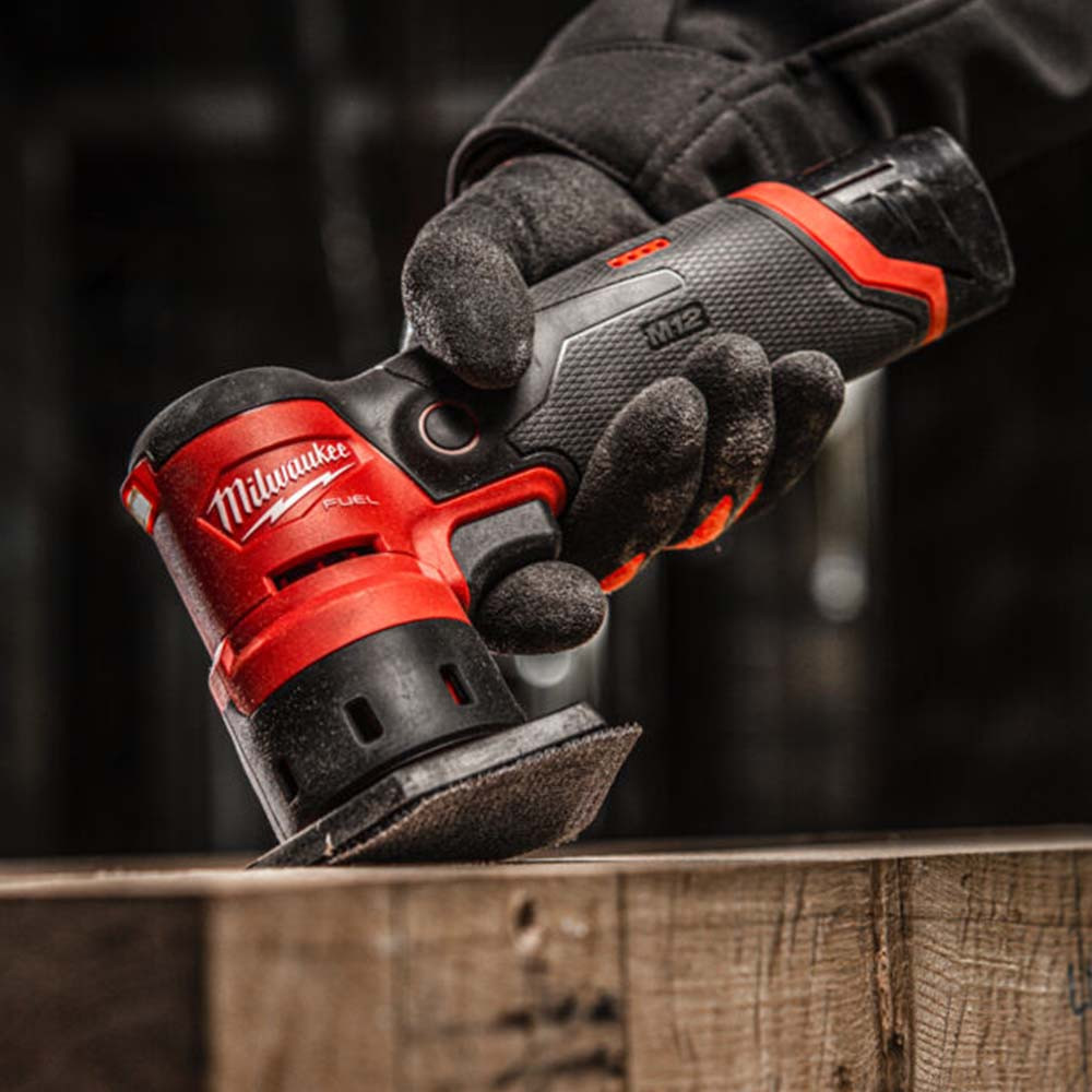 Milwaukee M12 FDSS-0B 12V Spot Sander with Tool Bag | Milwaukee Detail ...