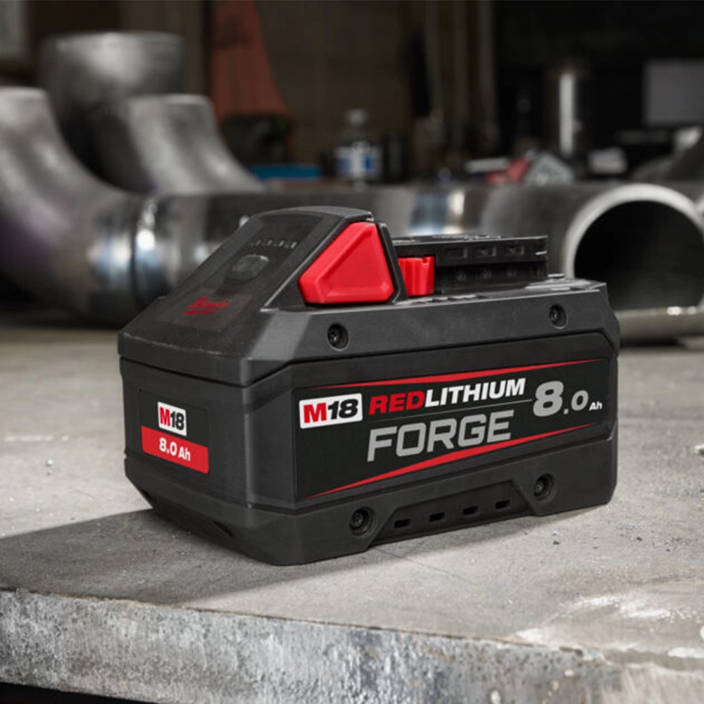 Milwaukee M18 FB8 8.0Ah 18V FORGE Li-Ion Battery | Milwaukee Batteries ...