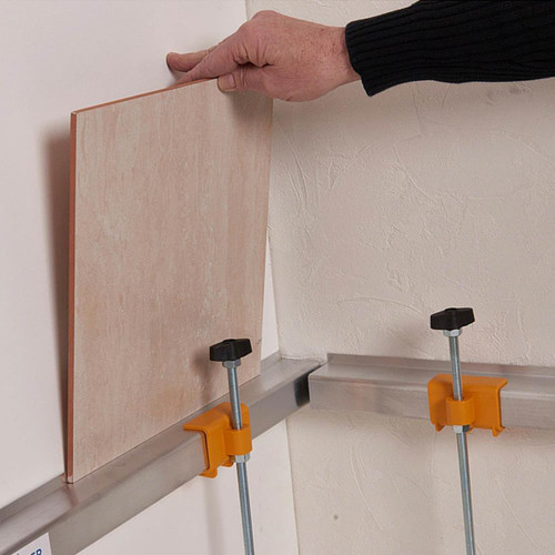 Tile Tracker Versatile Wall Tiling Batten Set | ITS.co.uk|