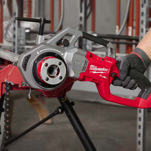 Milwaukee M18 FPT114-0C 18V Pipe Threader 1 1/4in & Case | Milwaukee ...