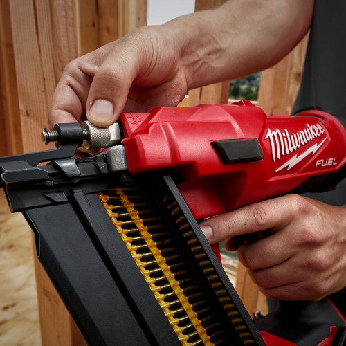 Milwaukee M18 FPP2BE-522B 18V Twin Nail Gun Set, 1x 5.0Ah Battery, 1x 2 ...