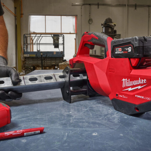 Milwaukee M18 STSO-0B 18V ForceLogic Strut Shear With One-Key ...