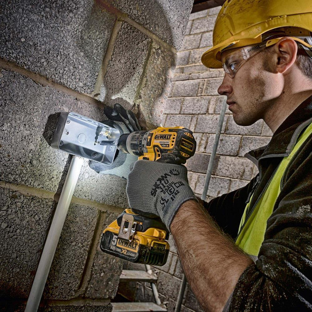Dewalt DCD796P1 18V Combi Drill with 1x 5.0Ah Battery, Charger and Case ...