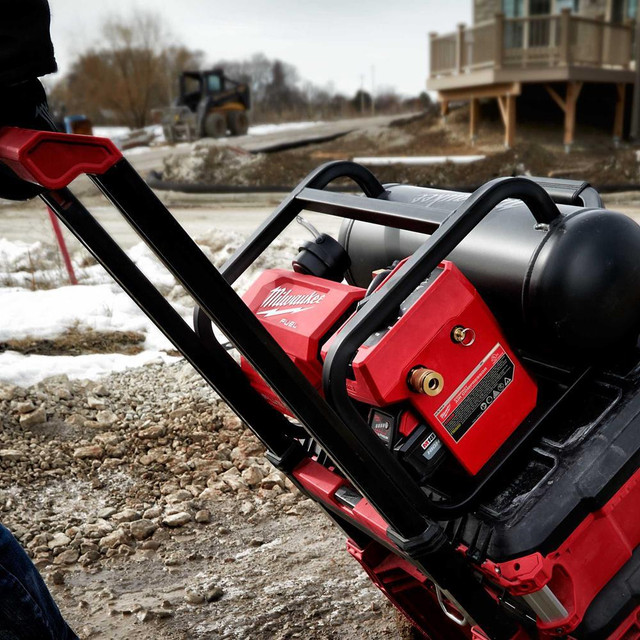 Milwaukee M18 FAC-0 Air Compressor | Milwaukee Compressors | ITS.co.uk
