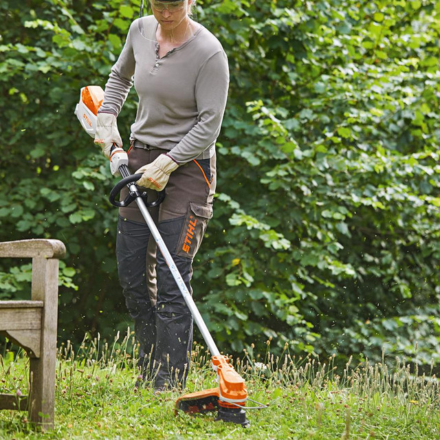 STIHL FSA 86 R Brushcutter | Stihl Trimmers & Brush Cutters | ITS.co.uk