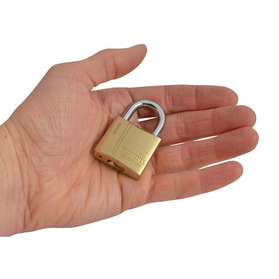 Brass Padlock 30mm c/w 3 Keys - ITS