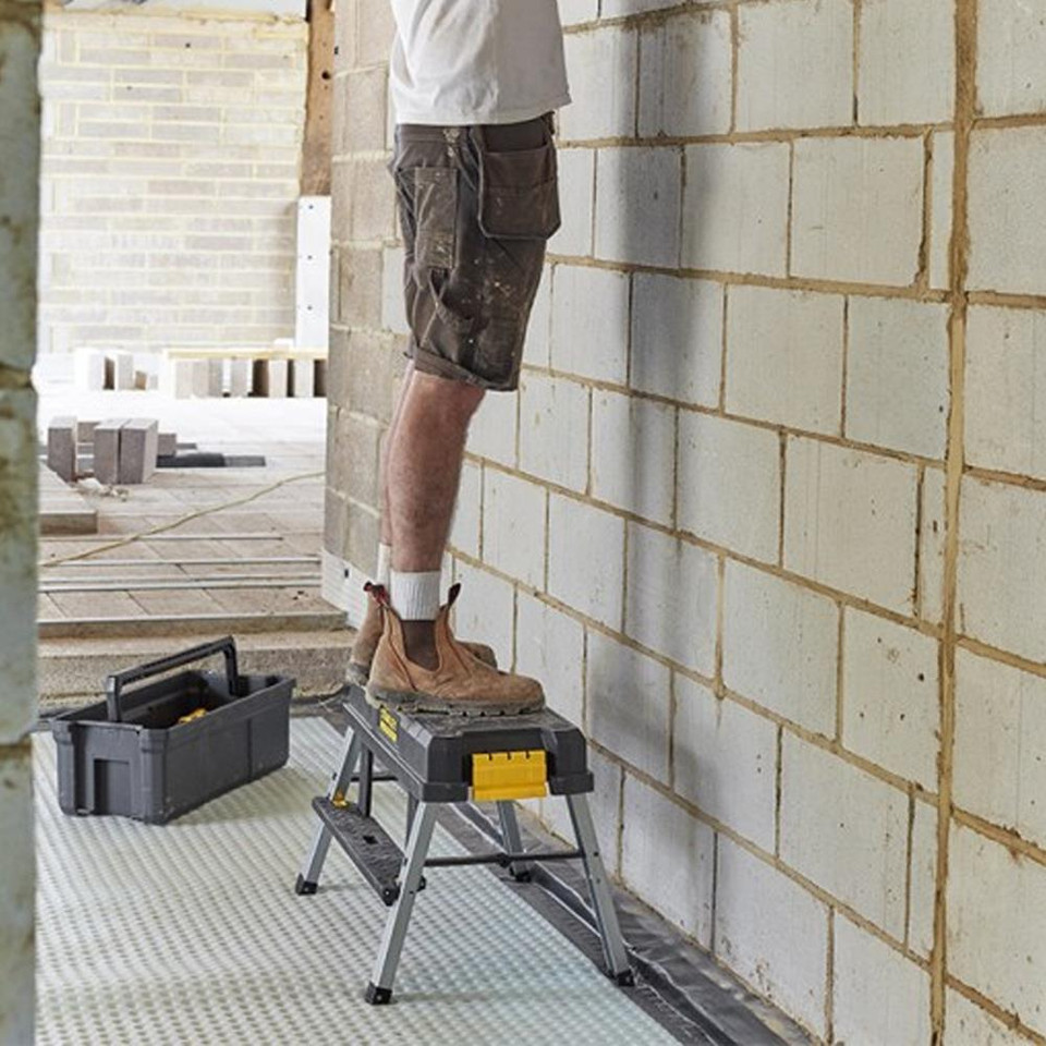 Stanley 810831 Work Step Tool Box | ITS.co.uk|