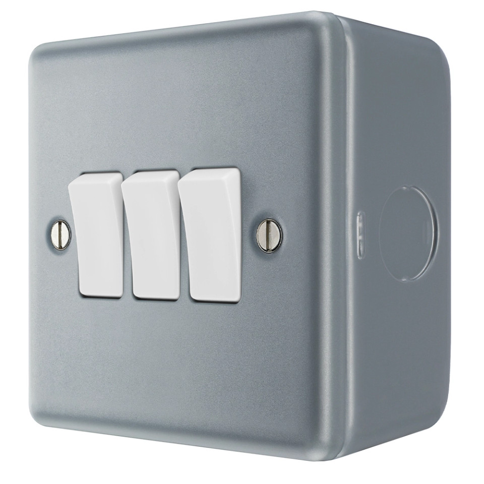 BG Electrical Metal Clad 16AX 3-Gang 2-Way Triple Light Switch with ...