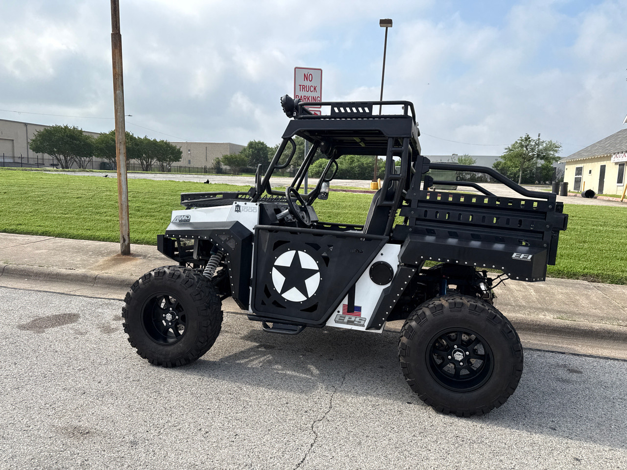 Display model New BMS The Beast 1000 2S – 81 HP V-Twin 4x4 UTV, EFI