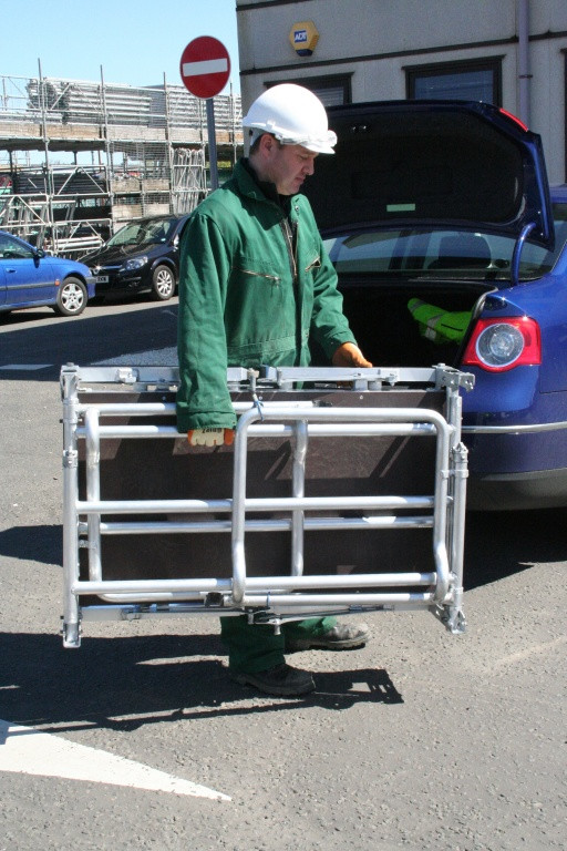 Delta Deck 250 Low Level Work Platform - Ladders.co.uk