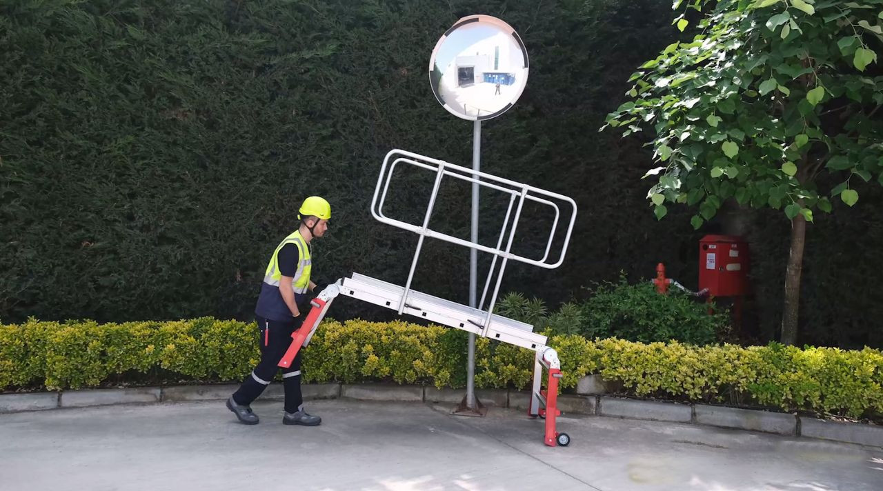 Climb-It® Telescopic Ladder Work Platform - Ladders.co.uk