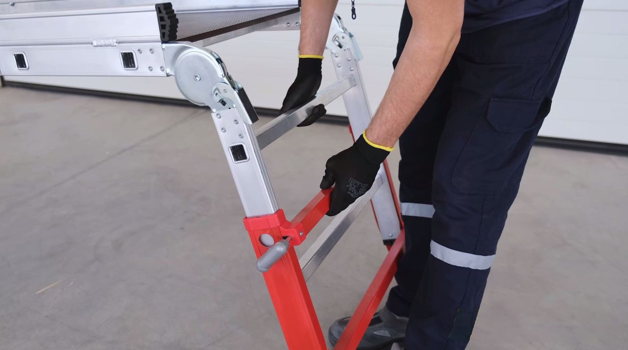 Climb-It® Telescopic Ladder Work Platform - Ladders.co.uk
