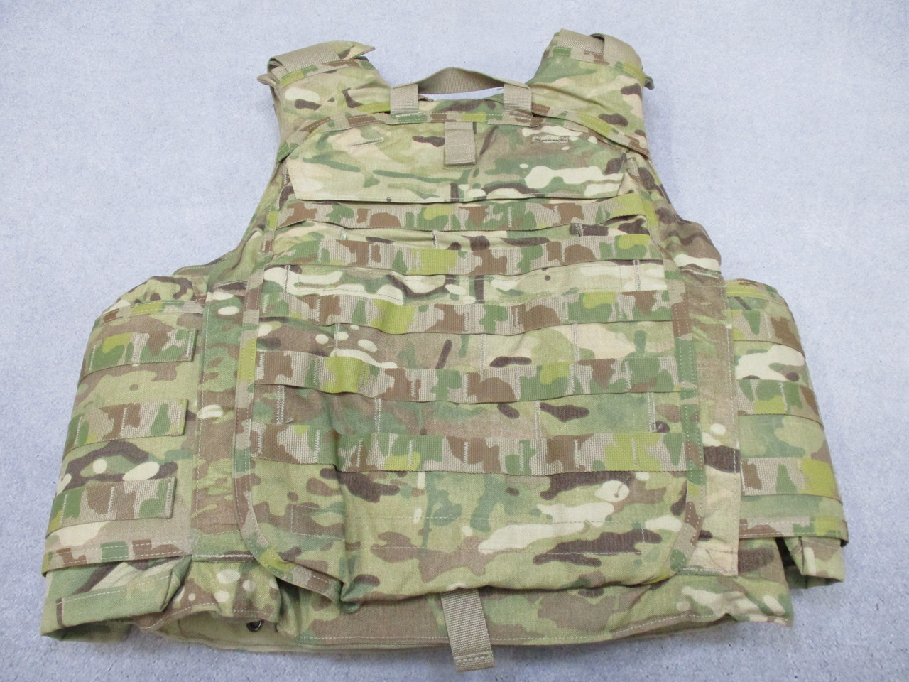 USGI IOTV Gen II Plate Carrier w/ Soft Armor Inserts – Multicam – Small