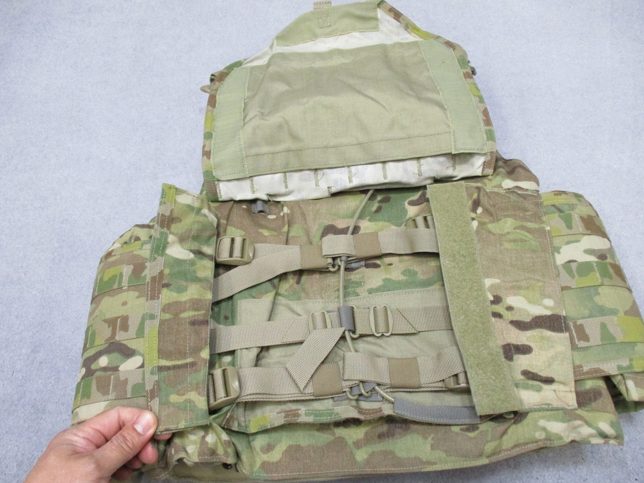 USGI IOTV Gen II Plate Carrier w/ Soft Armor Inserts – Multicam – Small