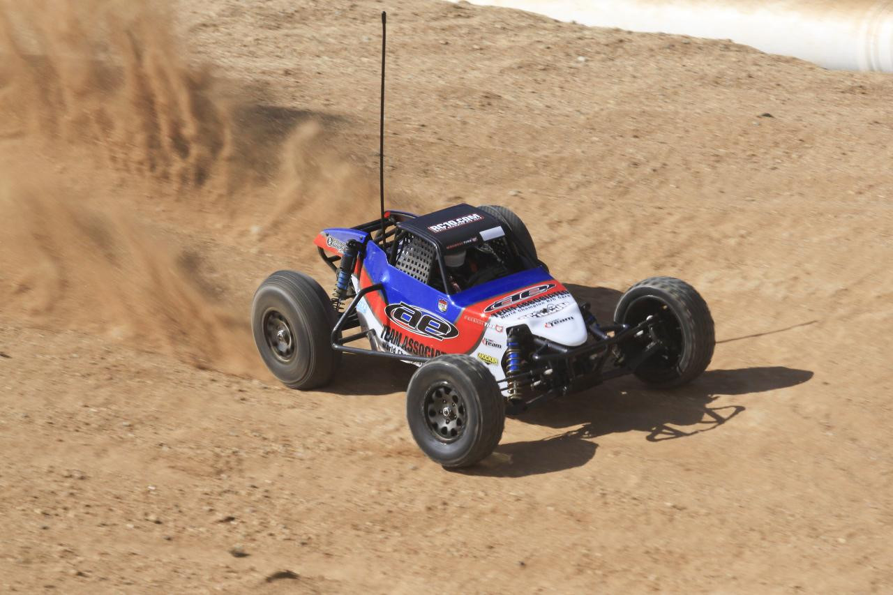 SC10B Brushless Ready-To-Run - Associated Electrics