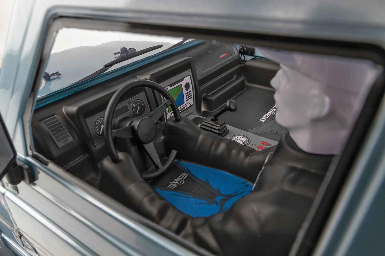 Enduro Bushido+ Trail Truck RTR Blue - Associated Electrics