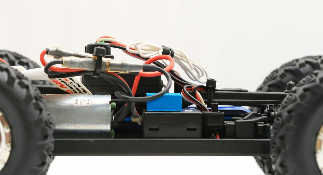 RC18MT Ready-to-Run - Associated Electrics