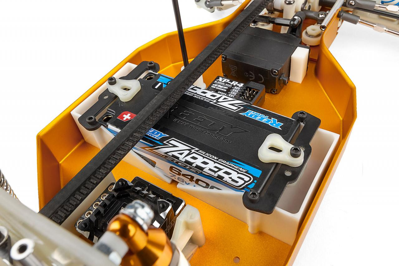 RC10 4WD KIT - Associated Electrics