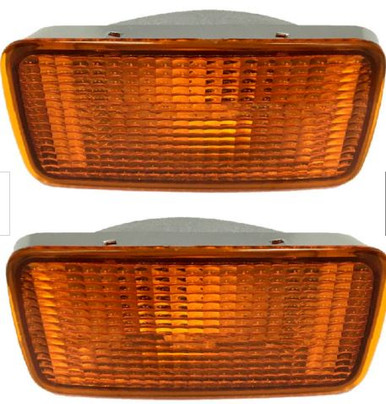 NISSAN UD SIDE BUMPER LAMP